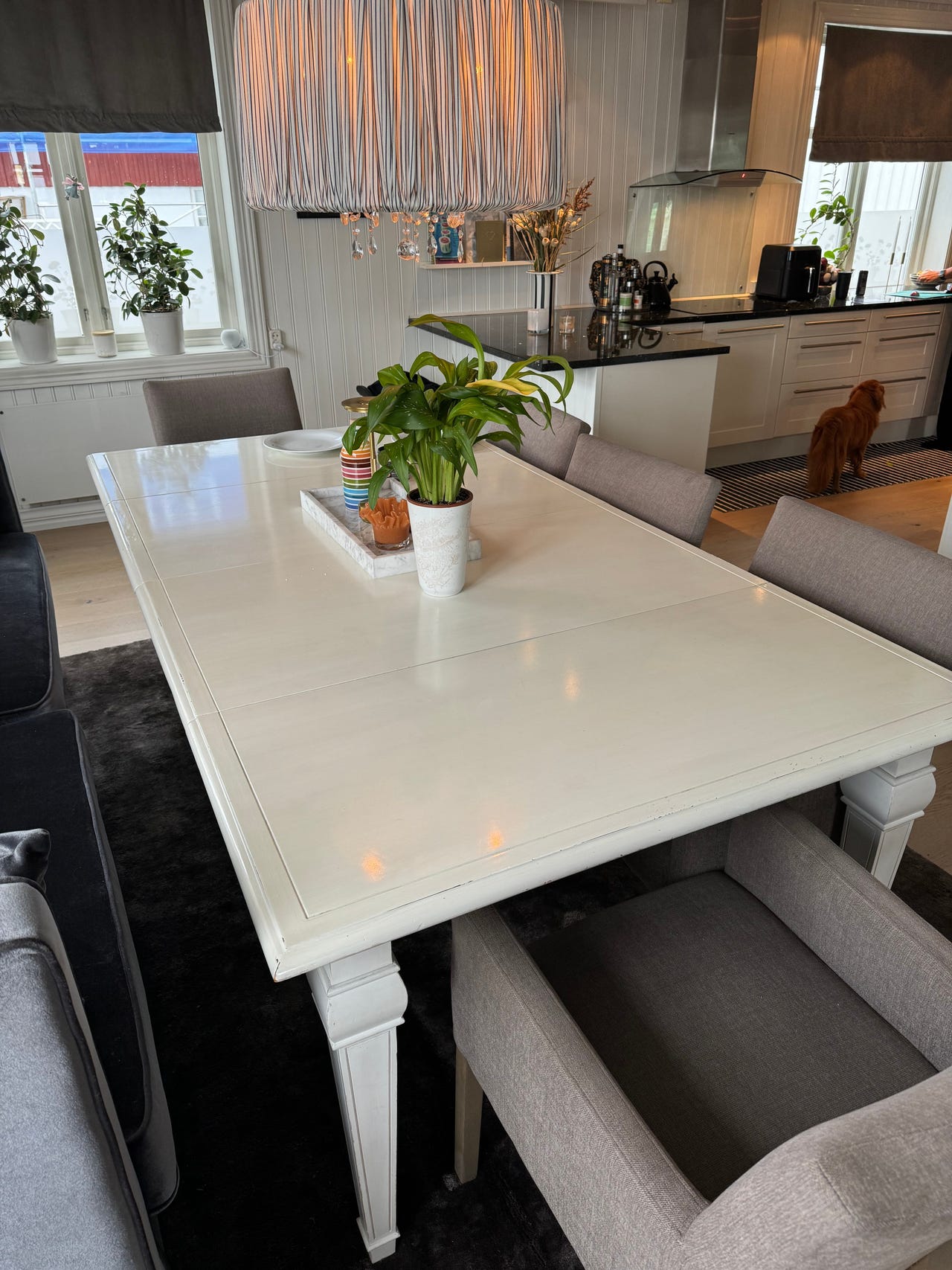 Stort uttrekkbart spisebord (Home & Cottage) | FINN-torget