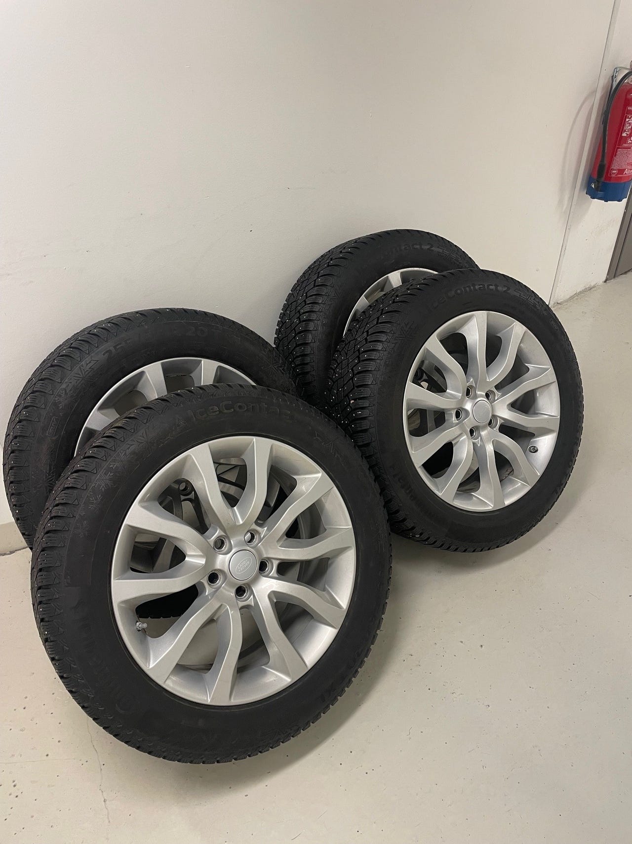 Land Rover Range Rover original vinterdekk m/pigg 255/55/R20 ...