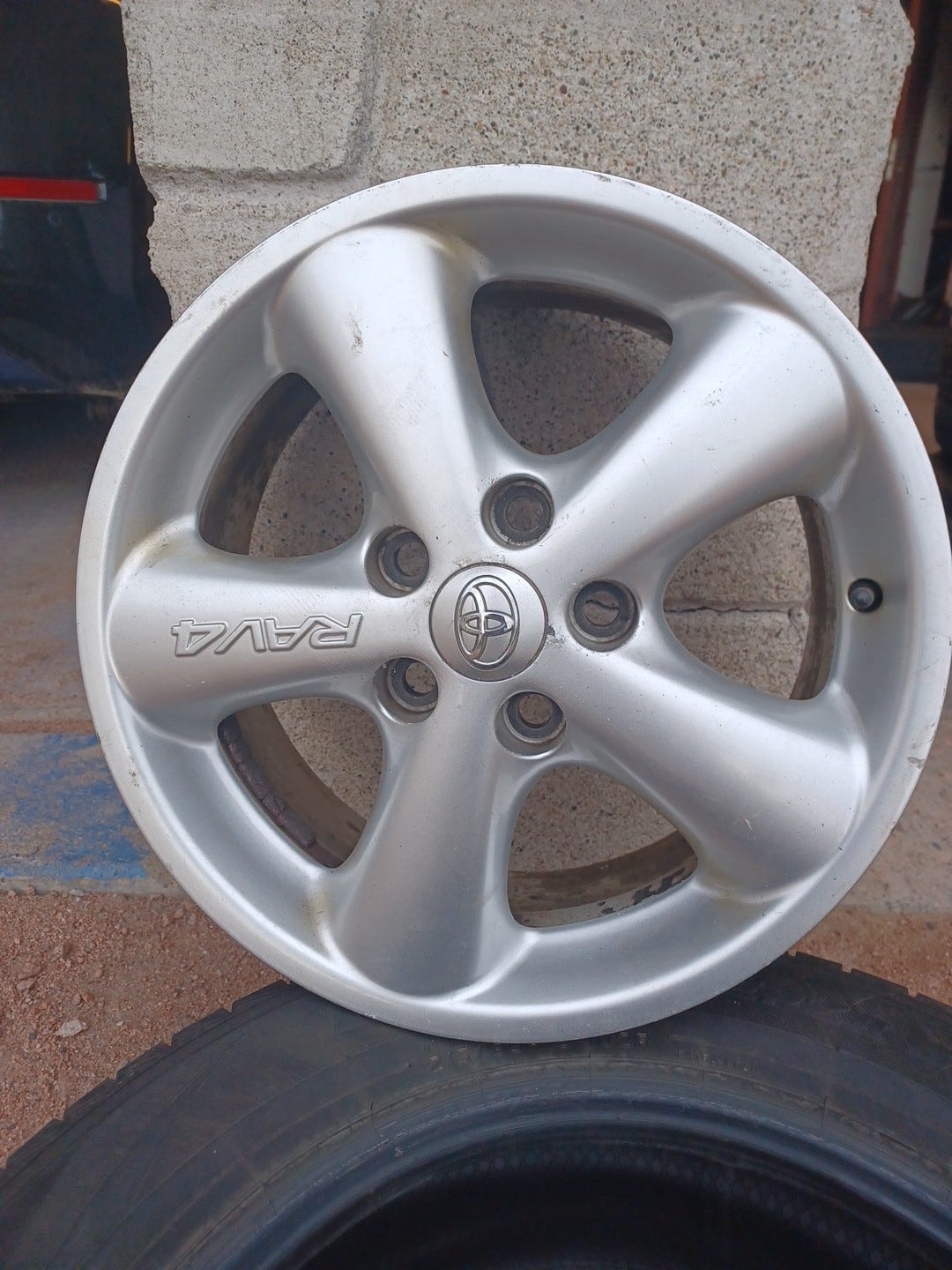 Toyota Rav4 orginal felger 16" 4 stk | FINN-torget
