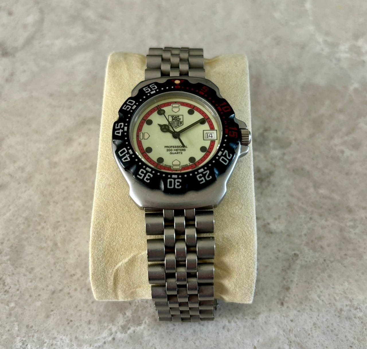 TAG Heuer F1 Professional Quartz | FINN-torget