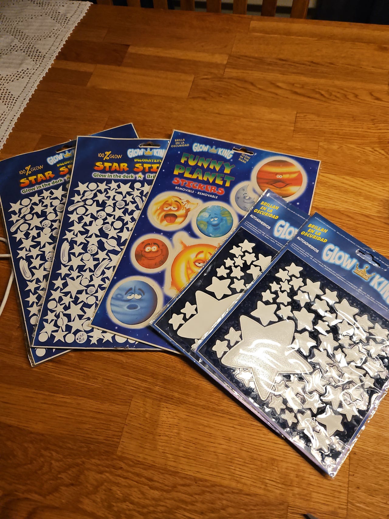 Selvlysende klistremerker | FINN-torget