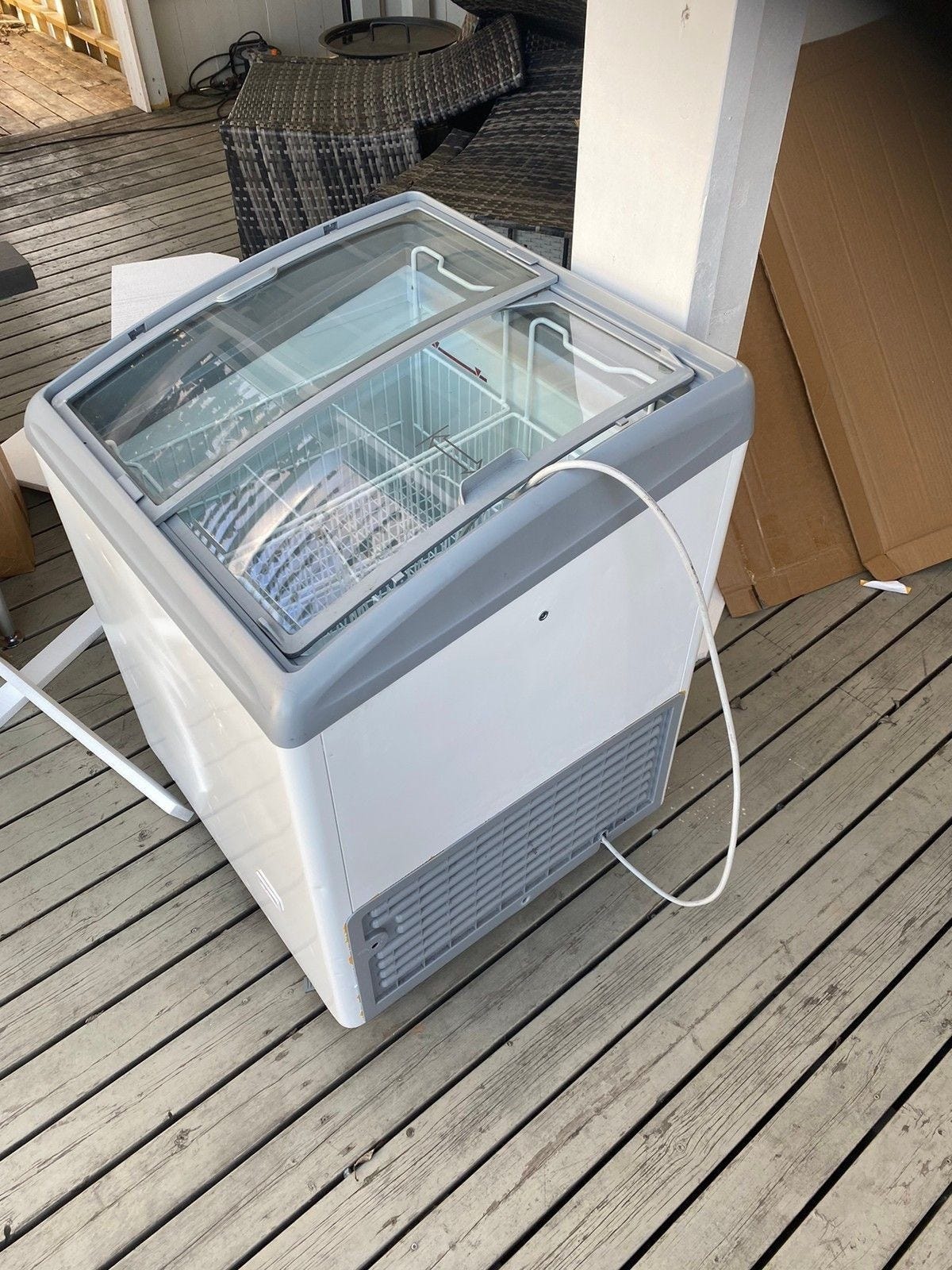 fryseboks med glass skyvelokk | FINN-torget