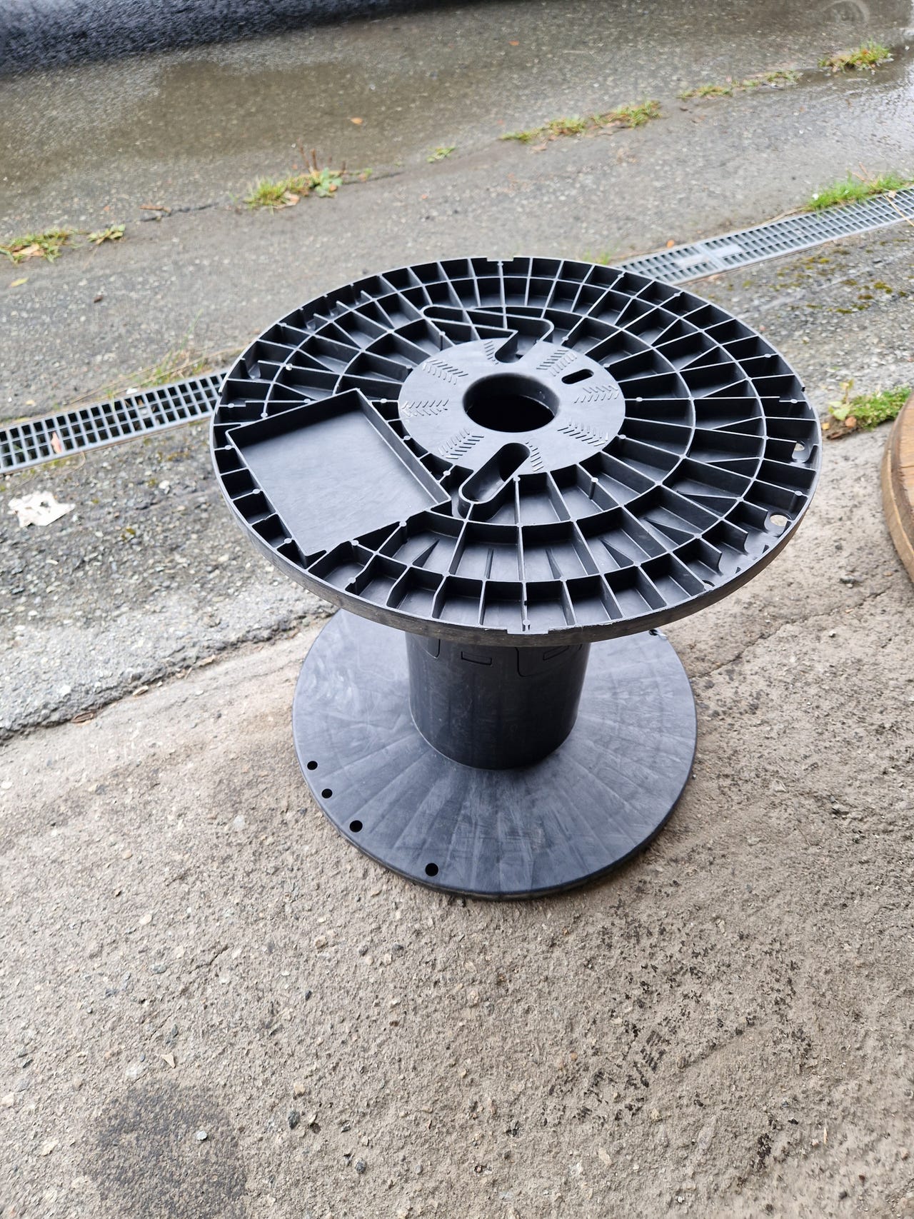 Plast trommel 50 cm diameter og ca 45 cm høg | FINN-torget
