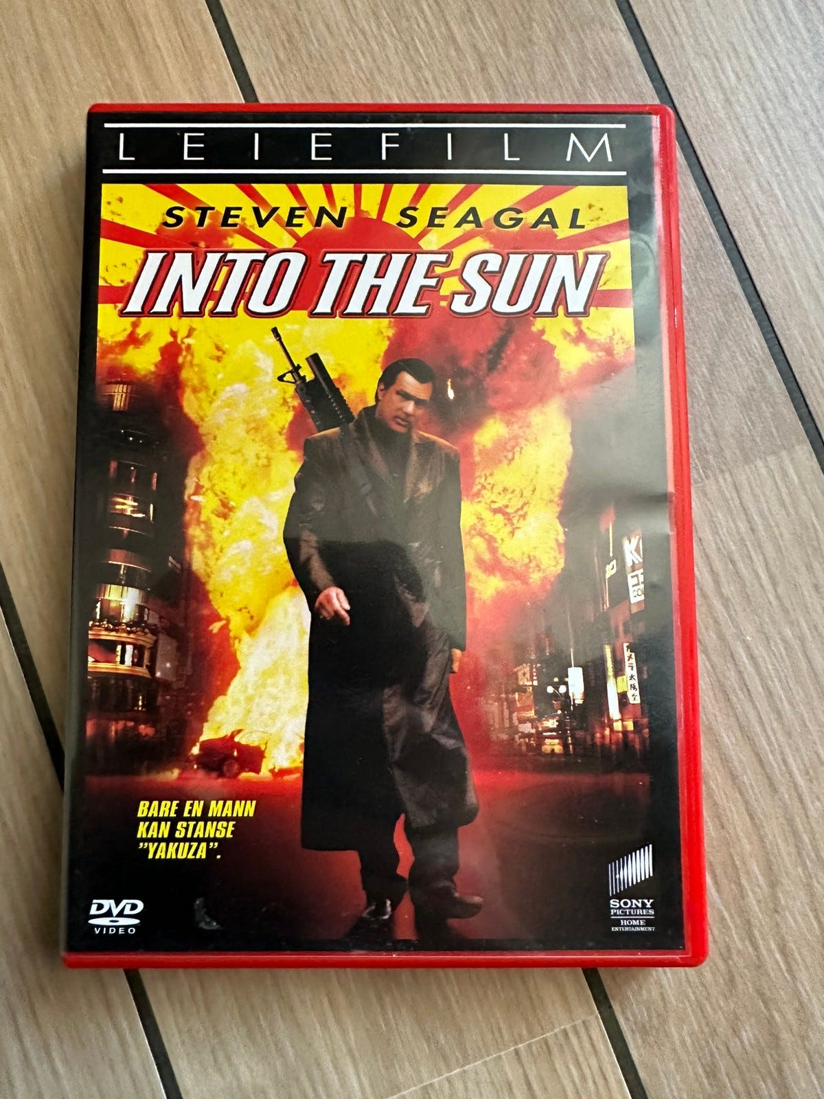 Steven Seagal Into The Sun DVD | FINN torget