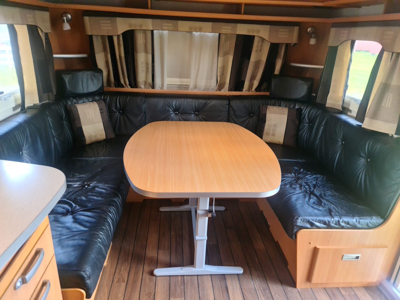 Til salgs: Cabby 740+, pen vogn, Alde, stekovn, køysenger m.m - 2008 ...