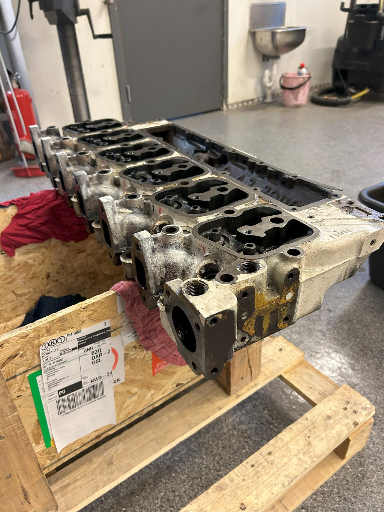 Cummins 6 BTA topp + deler selges høystbydende over 7500 kr | FINN-torget