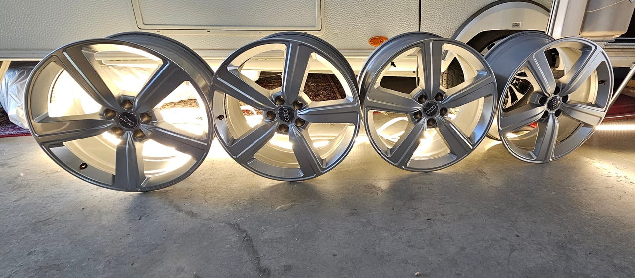 Audi E-Tron 20 Felger som nye | FINN torget