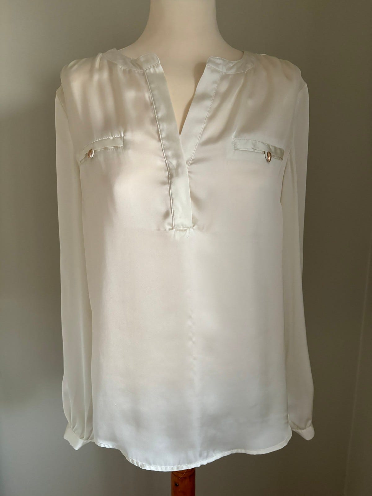 Silkebluse str 38 | FINN-torget