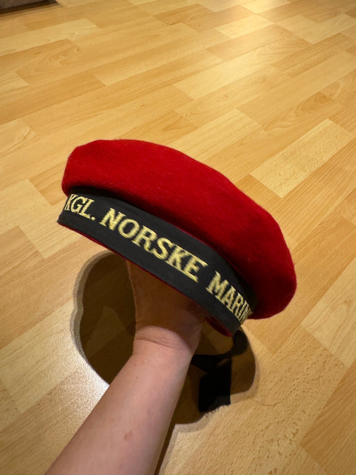 Matroslue str 54cm, / alpelue for barn, Kongelig Norske Marine | FINN ...