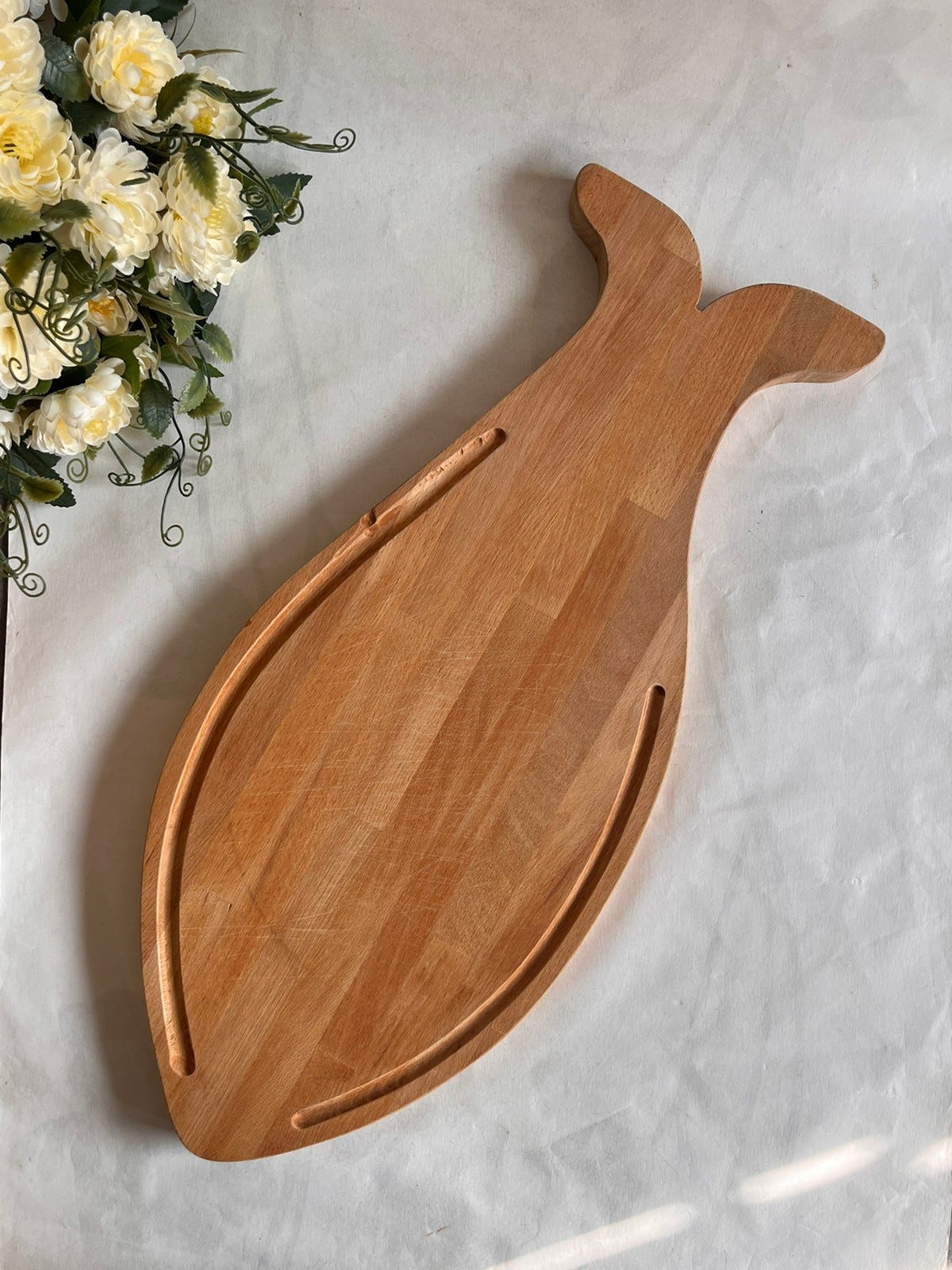 Tykk fiskeformet brett i tre | FINN torget