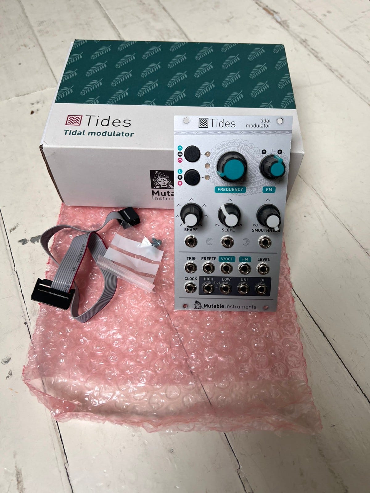 Mutable Instruments Tides v1 (2014 version) | FINN-torget