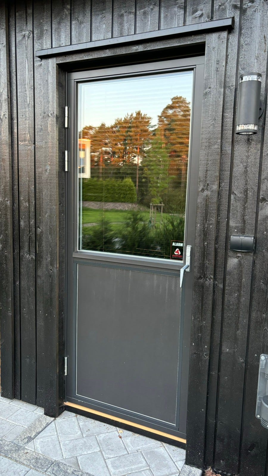 Natre terrassedør dempet sort | FINN-torget