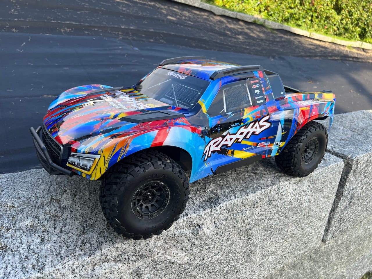 NY Traxxas Maxx Slash 4x4 Brushless RTR Rock n Roll | FINN-torget