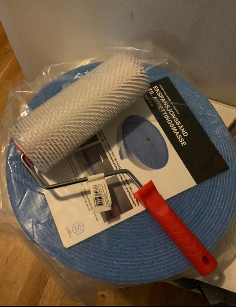 Uåpnet gulv avrettingsbånd og rulle | FINN-torget