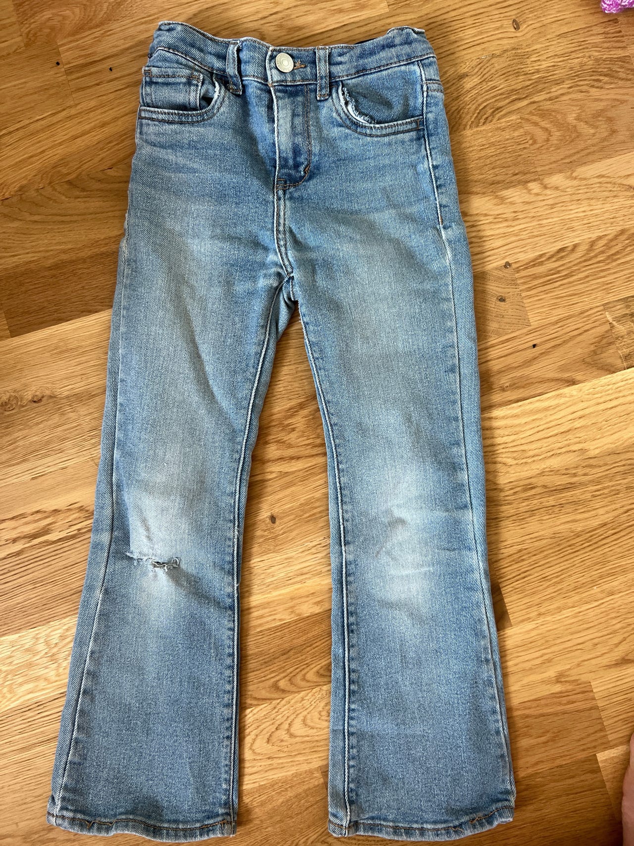 Kul levisbukse med sleng | FINN-torget