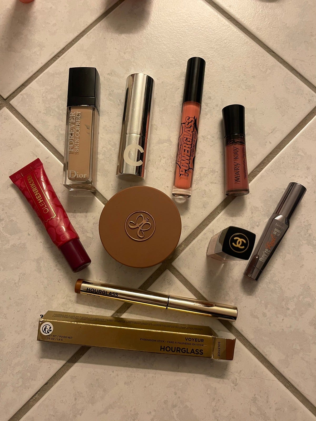 Sminke - Chanel, Hourglass, Anastasia, Dior, Caia, Mac, Benefit, Ole Henriksen | FINN-torget