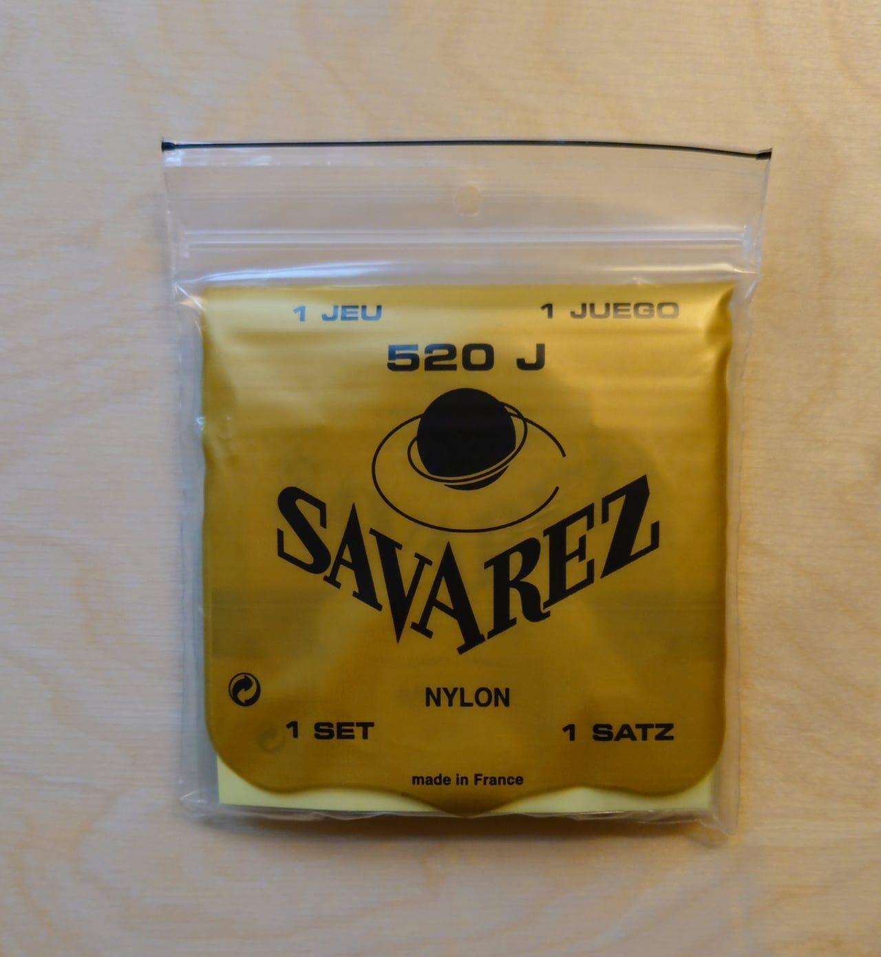 Savarez 520-J nylon acoustic guitar strings | FINN-torget