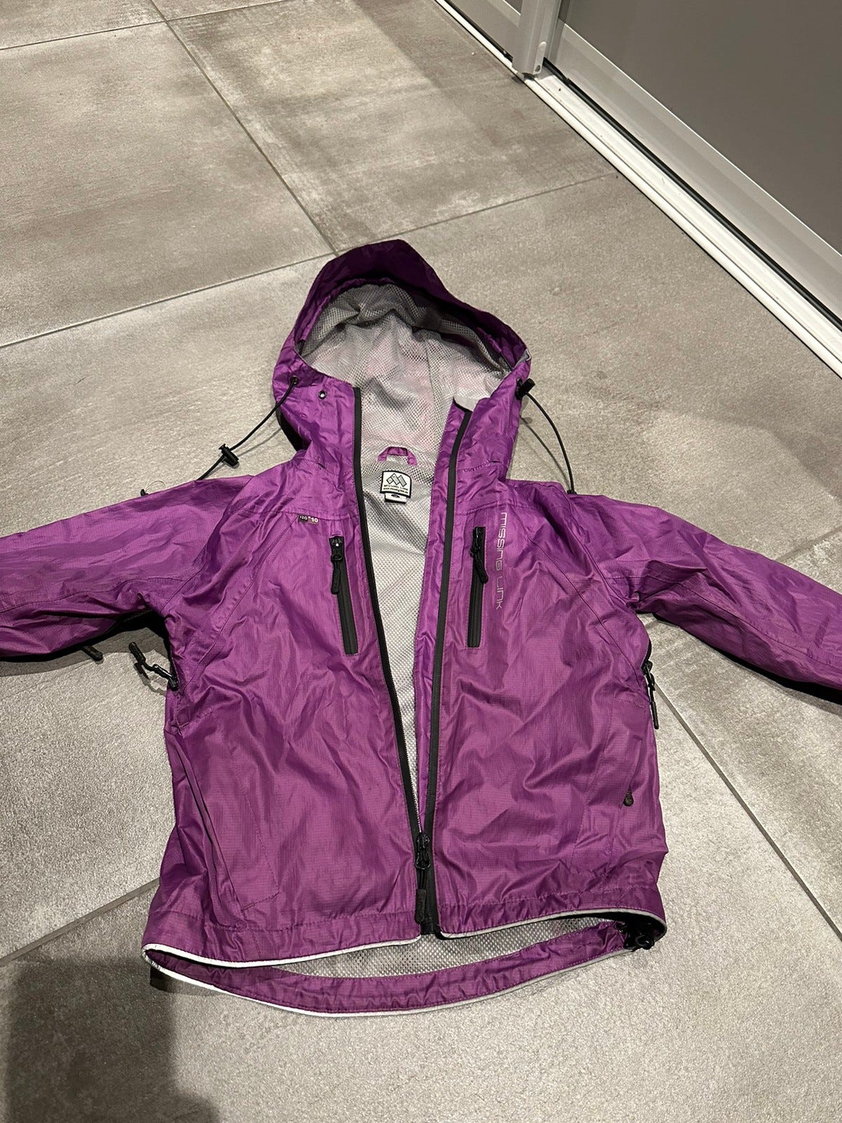 Missing Link jakke i størrelse 116 | FINN-torget