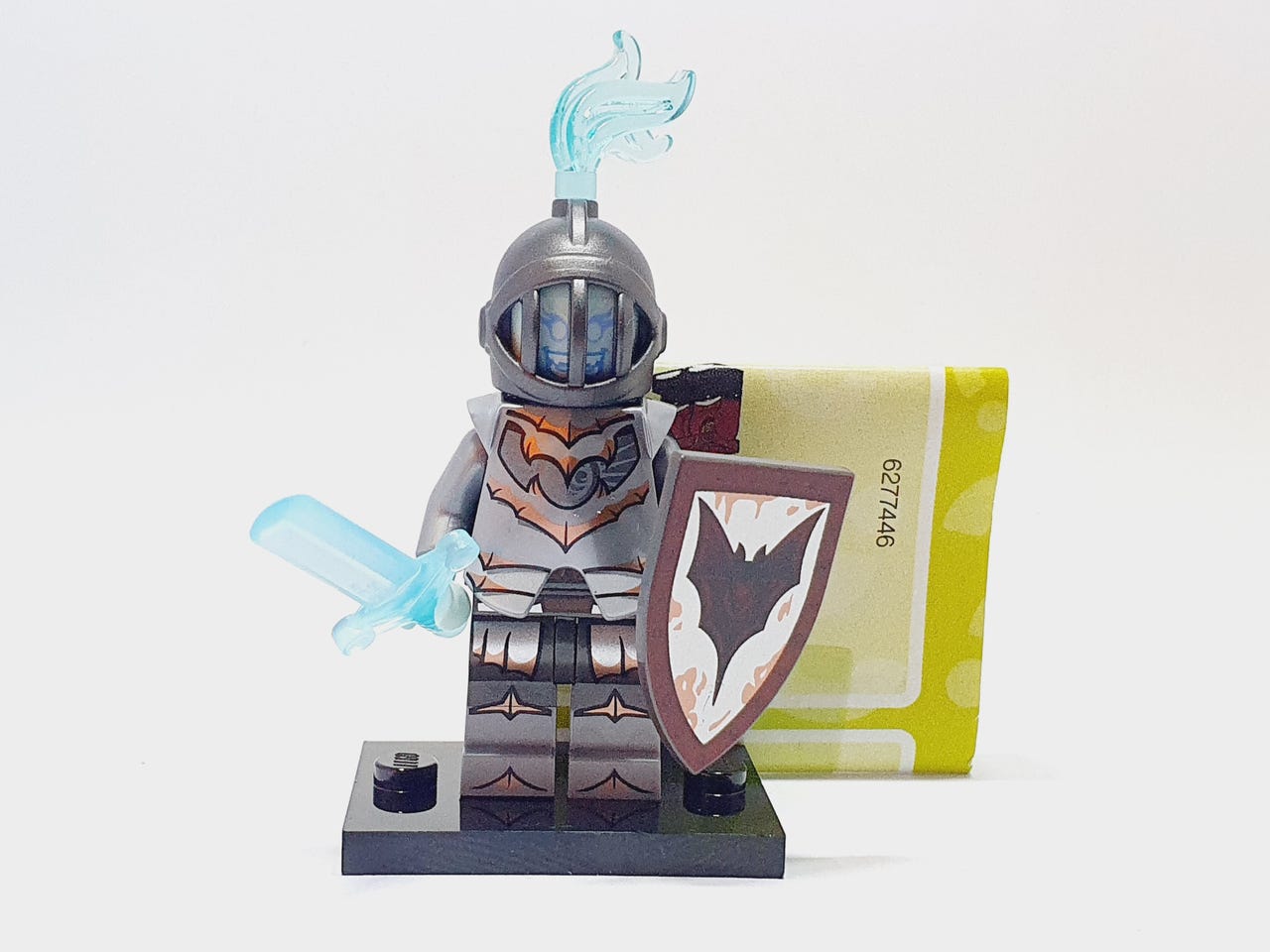 LEGO Fright Knight | CMF Series 19 (col19-3) | FINN-torget
