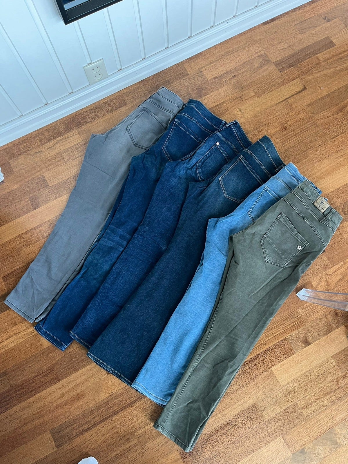 Bukser selges billig!! | FINN-torget