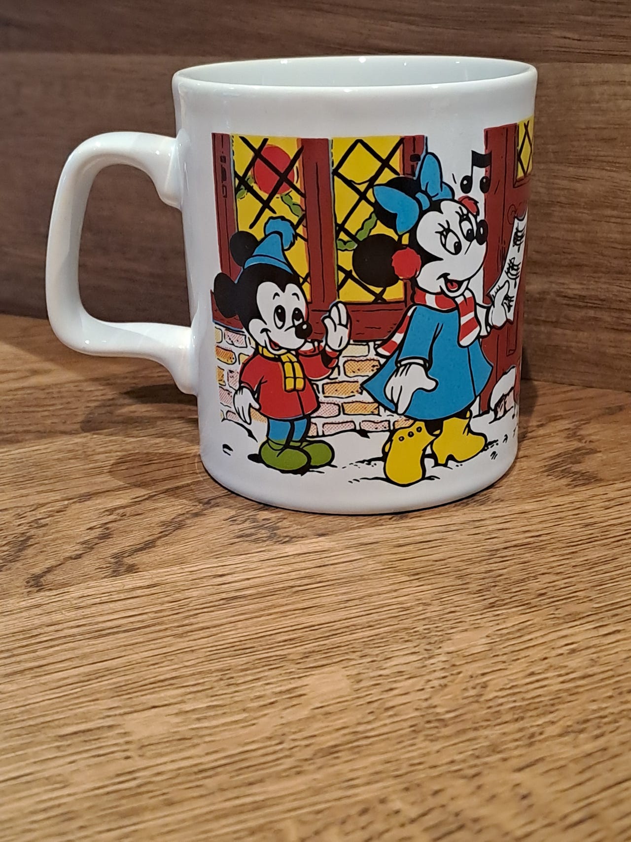 Sjelden Vintage Disney Krus | FINN-torget