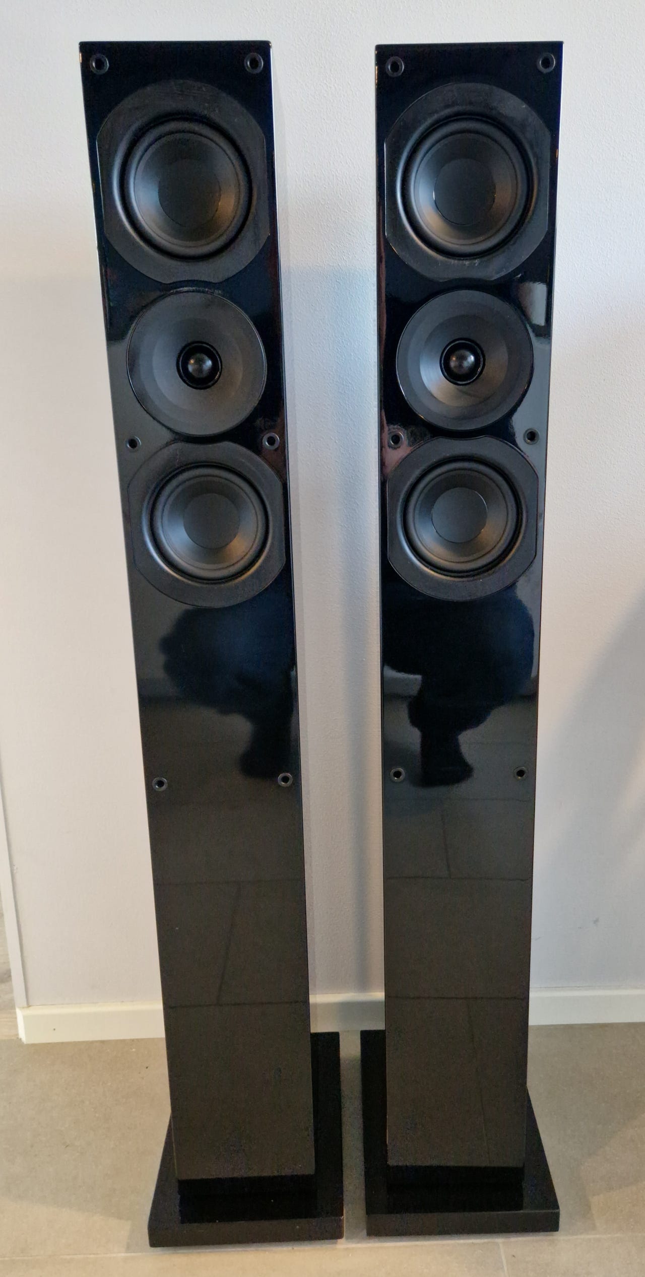 System Audio Saxo 30 - Gulvhøyttalere | FINN-torget