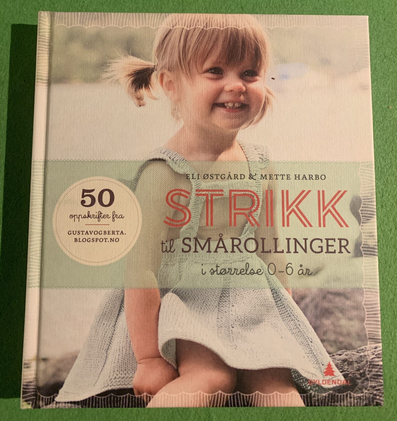 Strikk til smårollinger i størrelse 0-6 år (2014) | FINN-torget