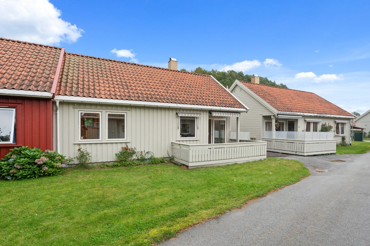 Buråsen - Del av tomannsbolig med lun og solrik terrasse i et trivelig ...