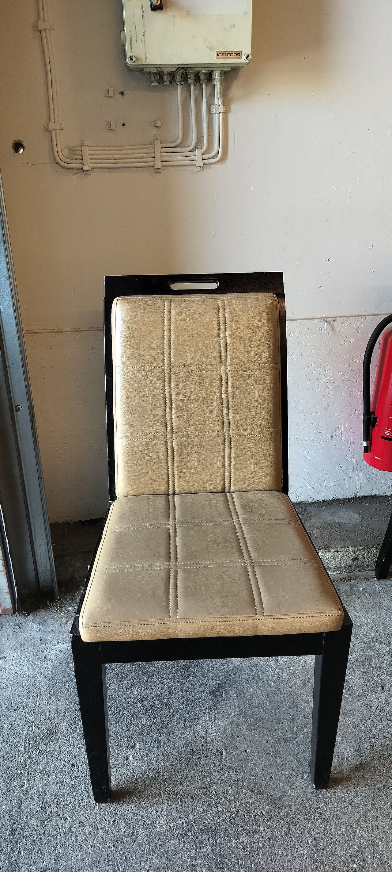 Fine stoler med unikt design / Møbler Fra EM Drift AS | FINN-torget