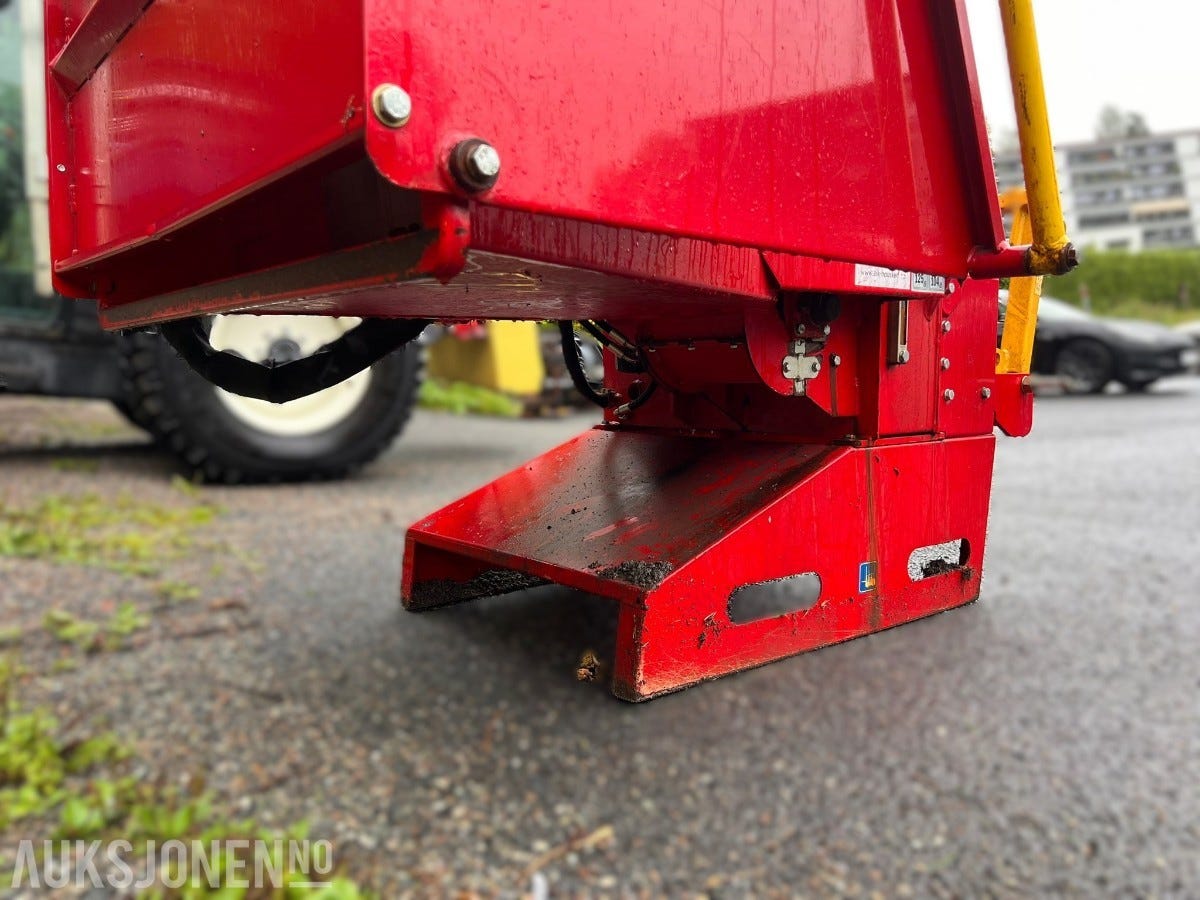 Til salgs: TP 200 PTO Flishugger - 2007 | FINN.no