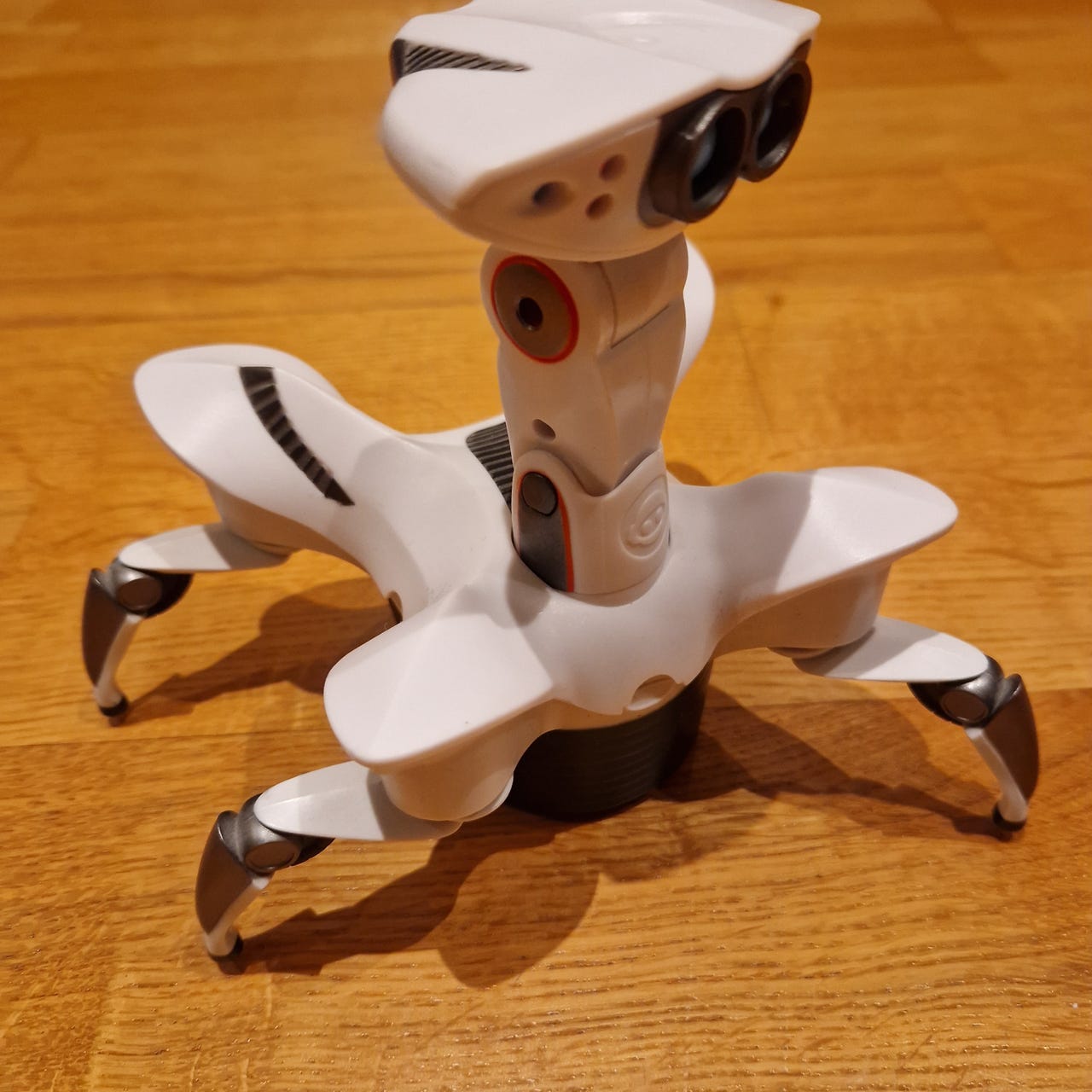 Batteri drevet robot | FINN-torget