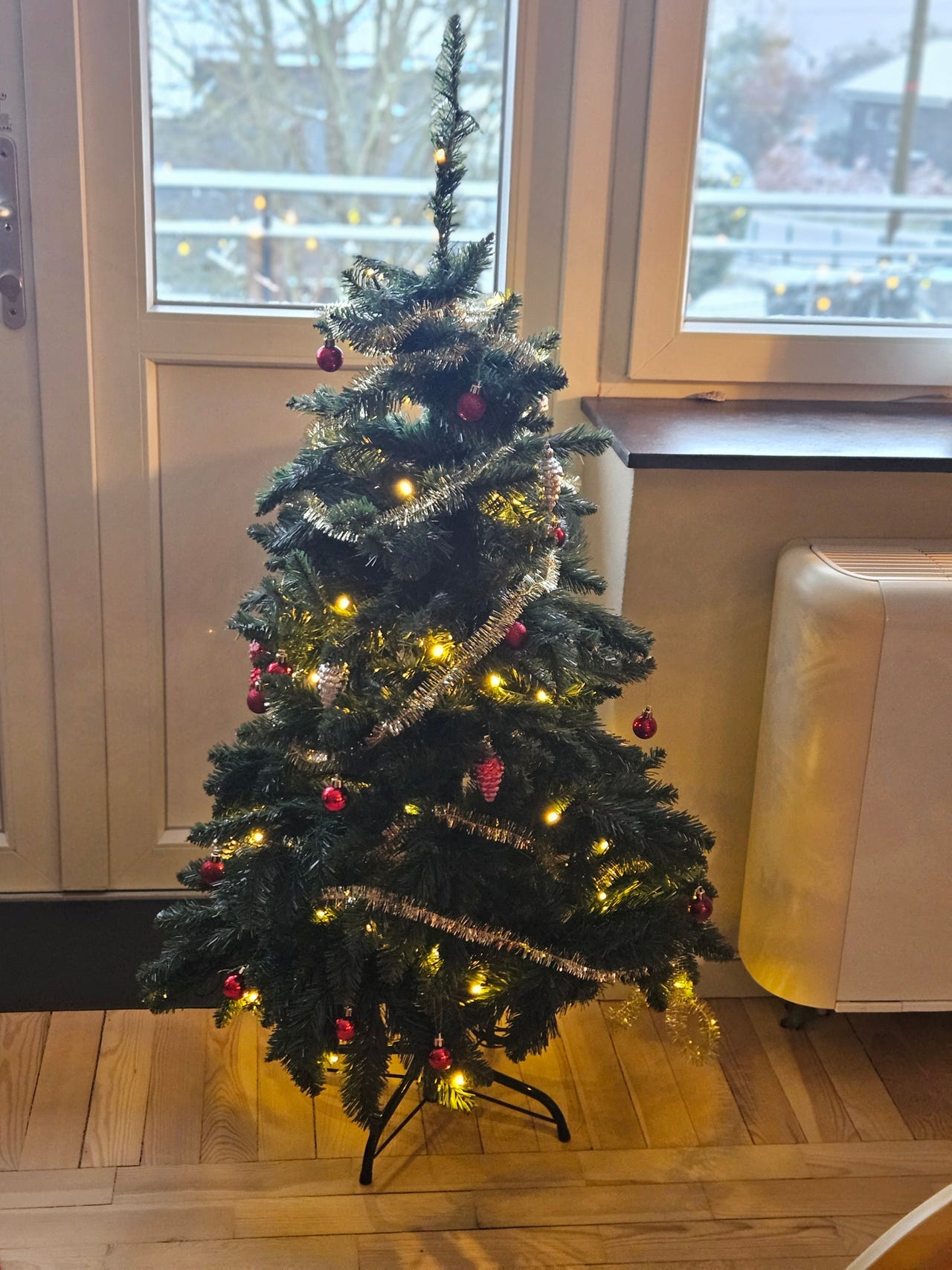 Juletre i plast | FINN-torget