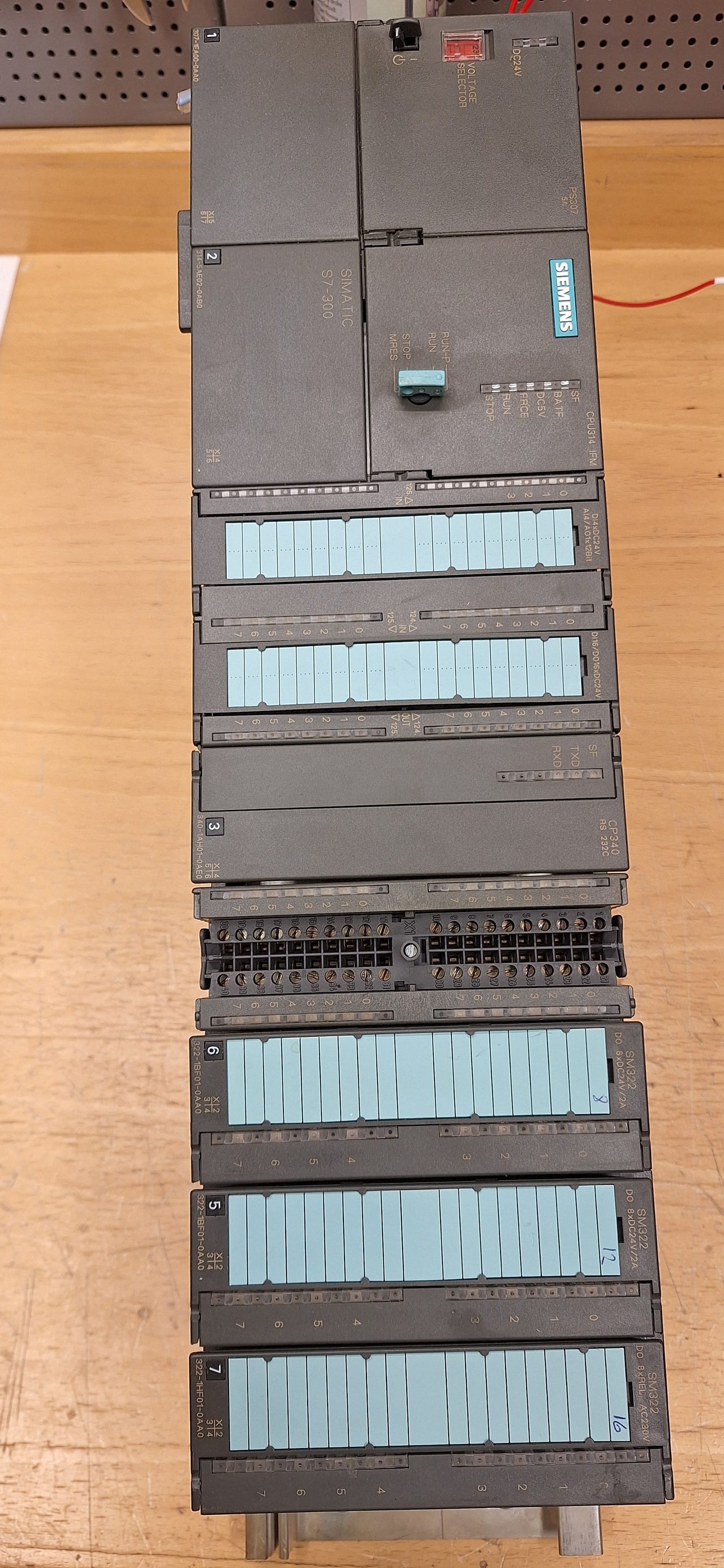 Siemens PLC S7 300 moduler | FINN-torget