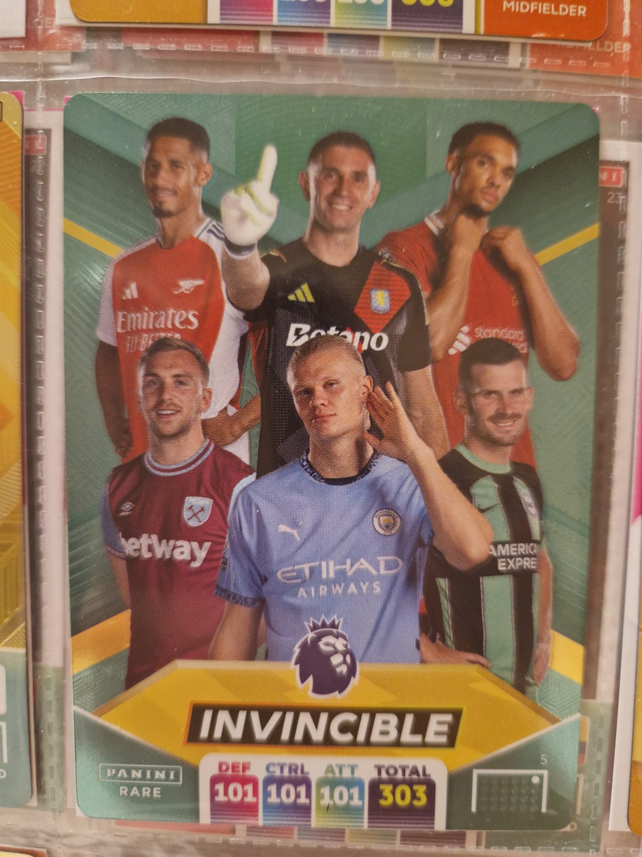 Emerald invincible panini fotballkort 24/25 | FINN-torget