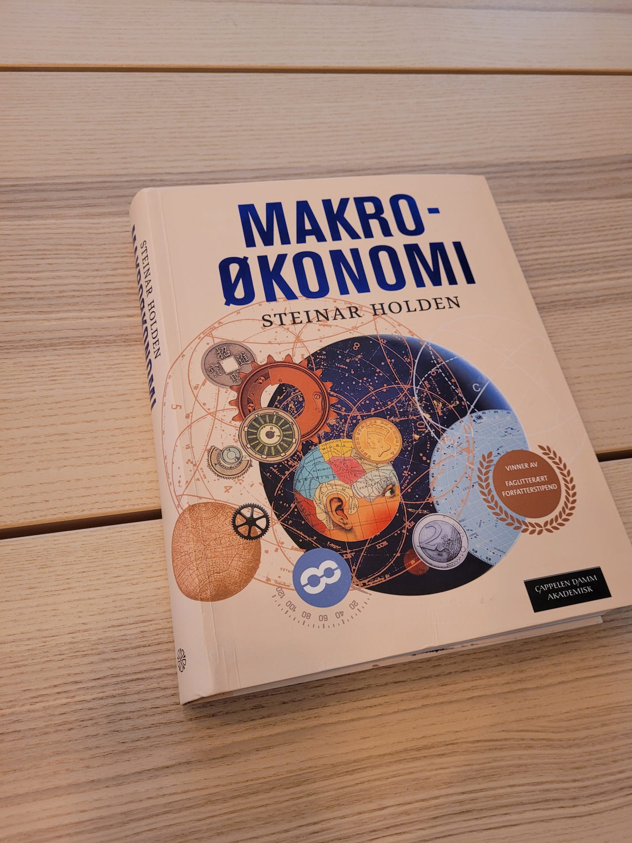Makroøkonomi av Steinar Holden | FINN-torget