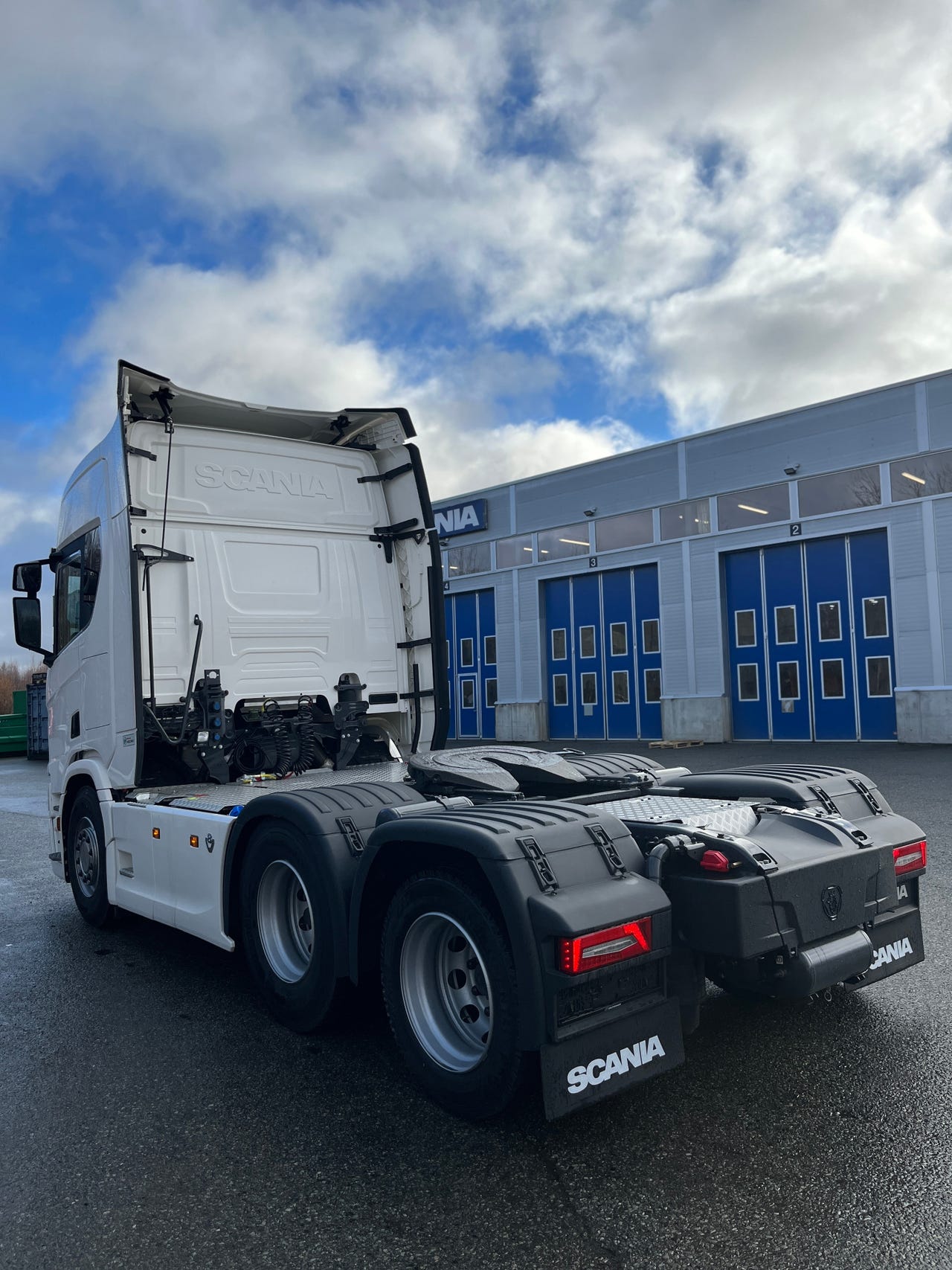 Til salgs: Scania R590 6x2 med kraftuttak - 2025 - Trekkvogn - 590 Hk ...