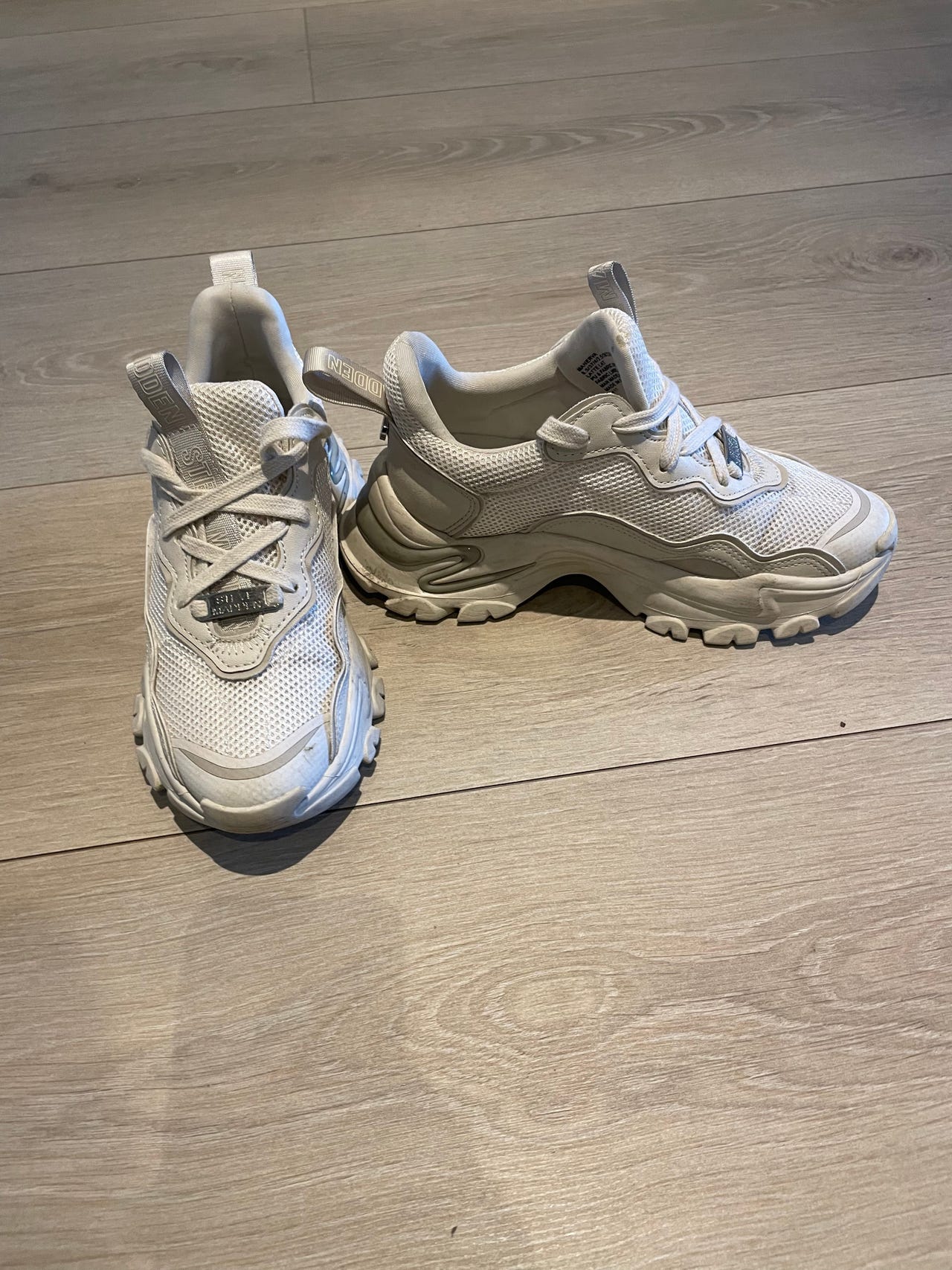 Steve Madden sneakers str 37 | FINN-torget