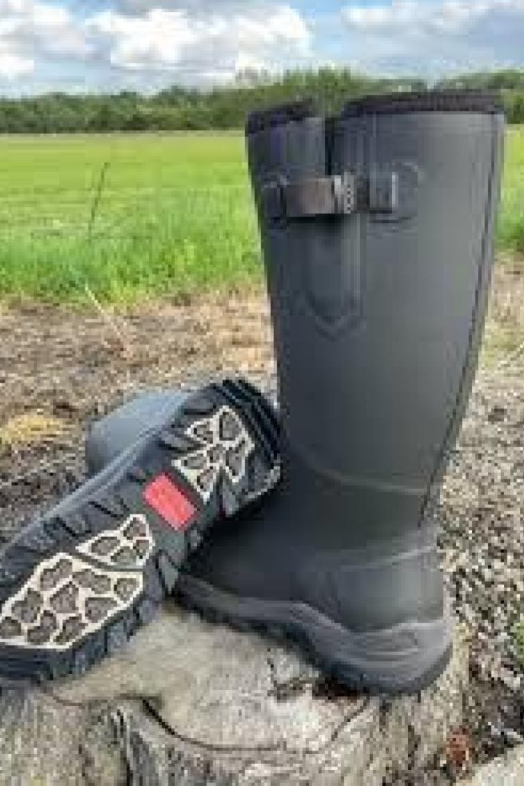 Treksta Svalbard Neo 18" | FINN-torget