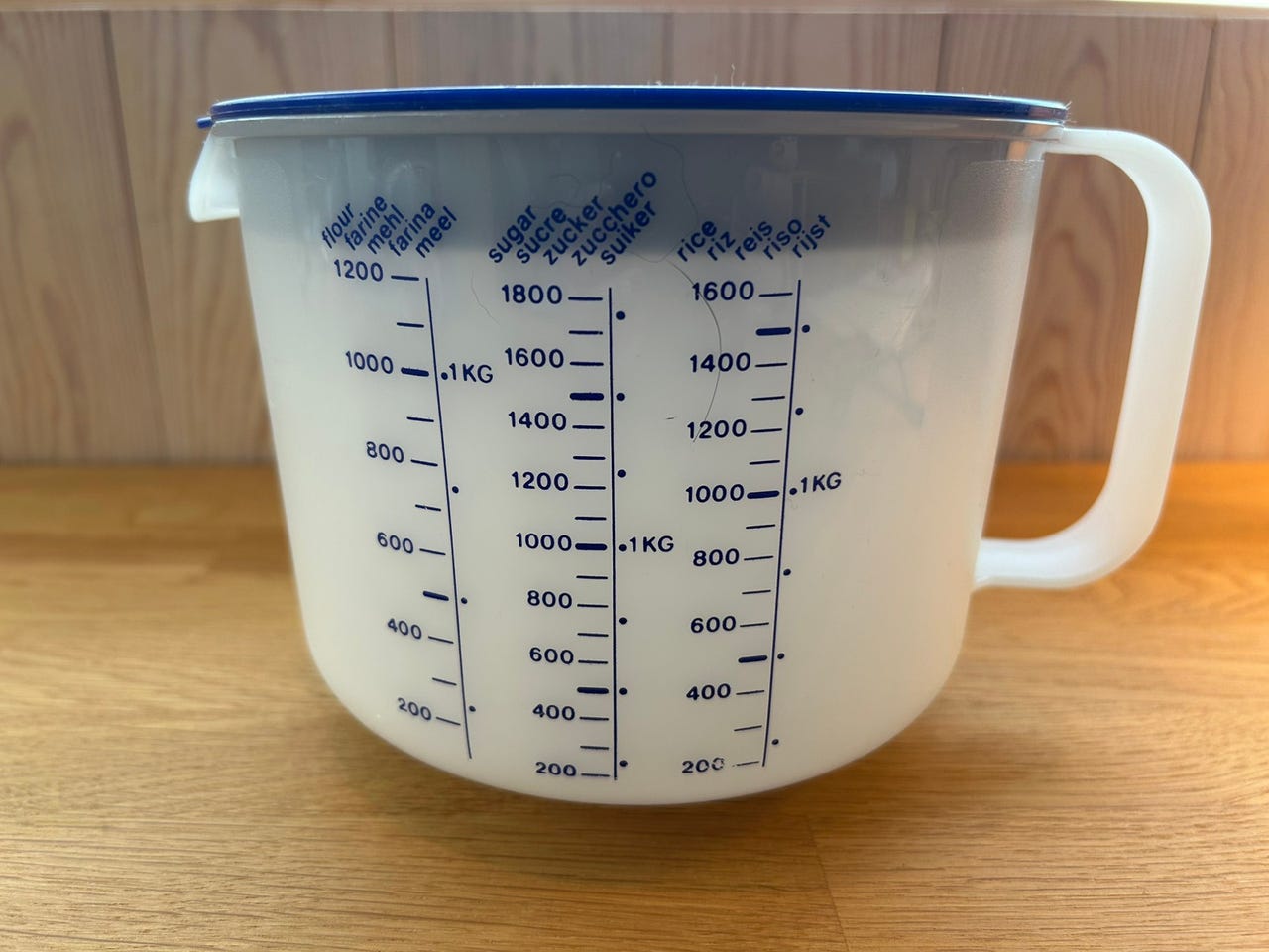 Tupperware bolle, mål og mix. med lokk selges | FINN-torget