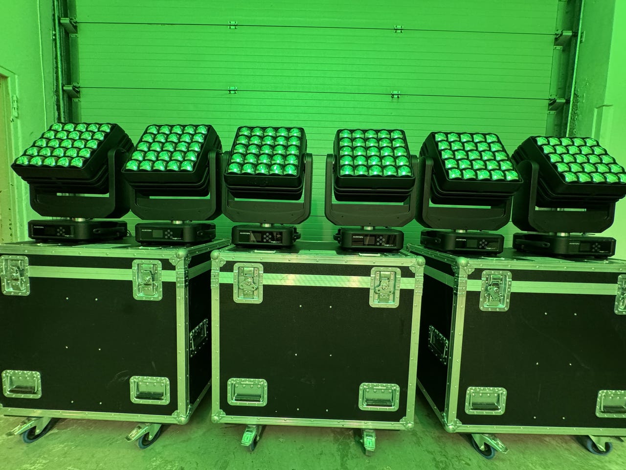 6 stk Ayrton Magic Panel FX i flighter selges | FINN-torget