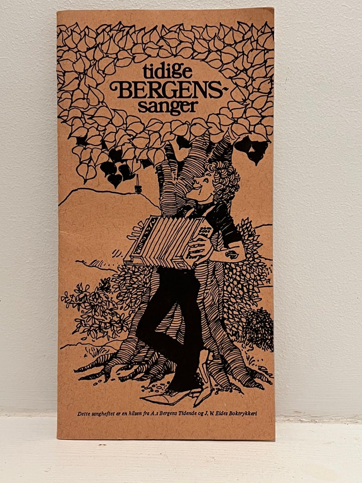 Sanghefte «tidige Bergens-sanger» - en hilsen fra Bergens Tidene | FINN ...