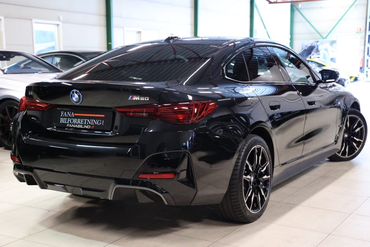 Bruktbil til salgs: BMW i4 M50 - 2025 - Svart - 544 hk - Coupe | FINN.no