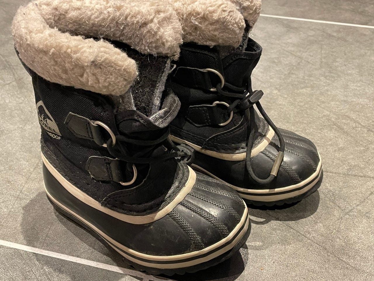 Vintersko/ vinterstøvler/ skisko i strl 27-29 selges | FINN-torget