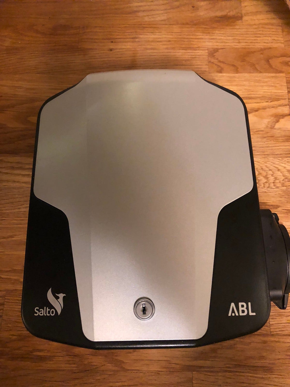 ABL Salto Ladeboks til elbil | FINN-torget