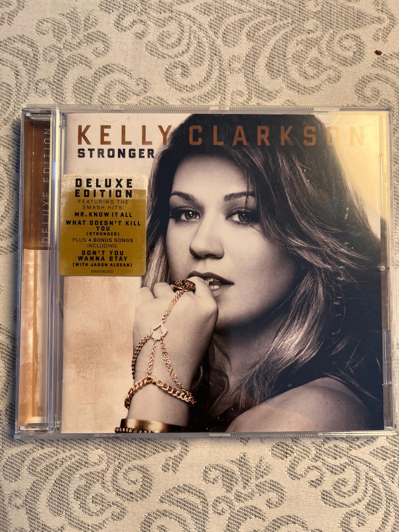 Kelly Clarkson - Stronger | FINN-torget