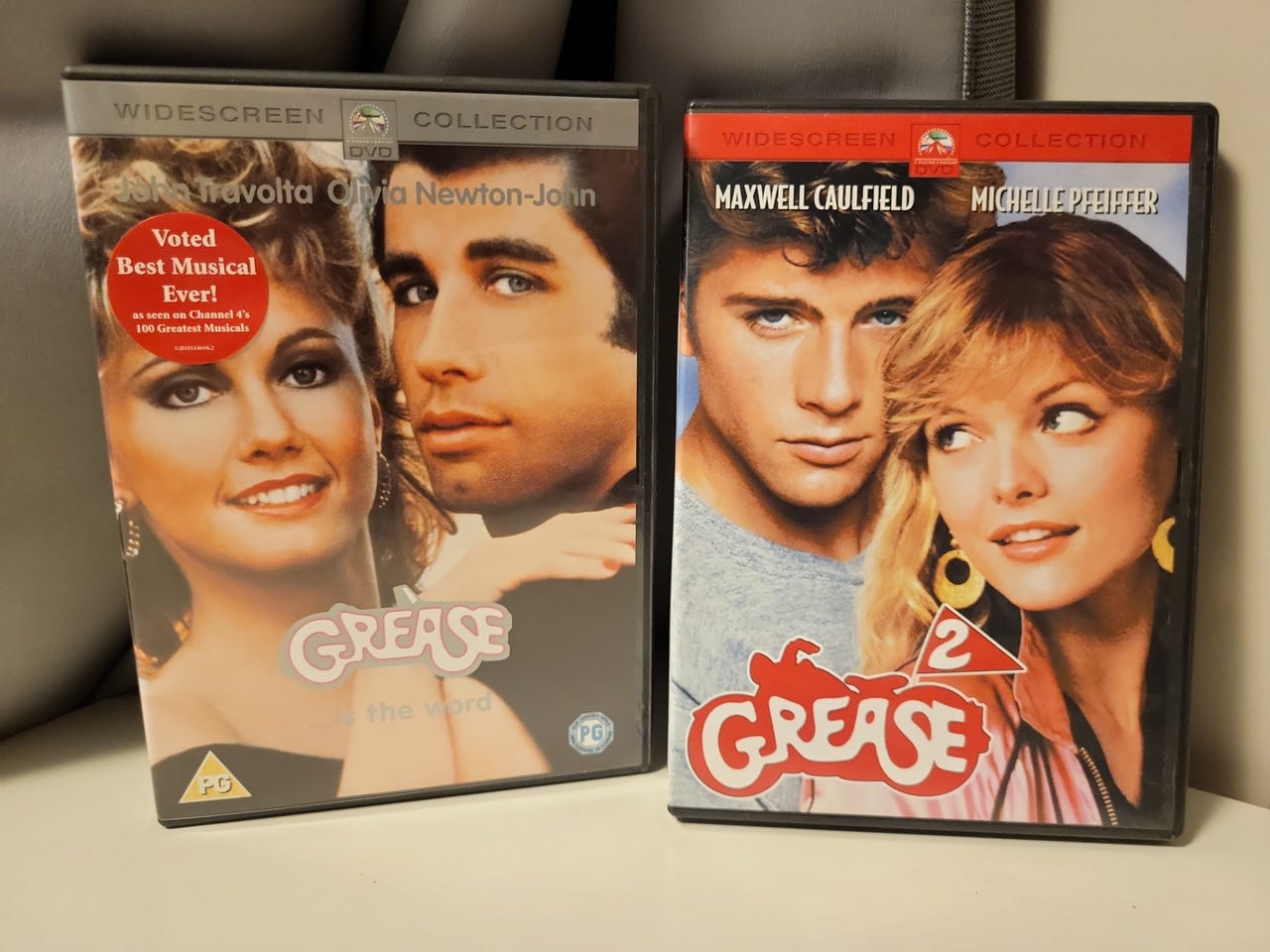 Grease og Grease 2 | FINN-torget