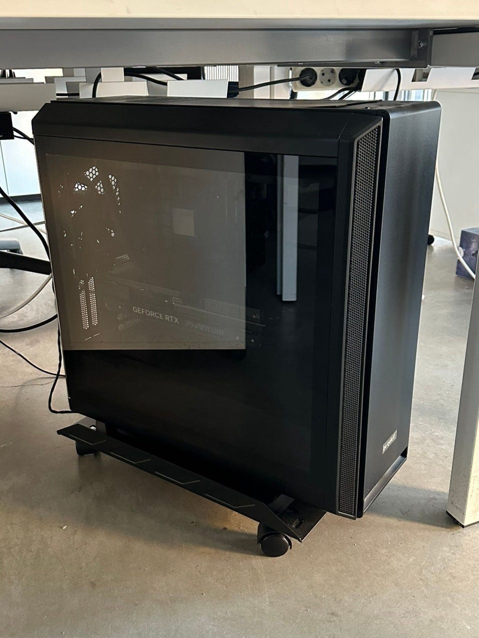 Komplett-PC Epic Gaming a360 RGB | FINN-torget