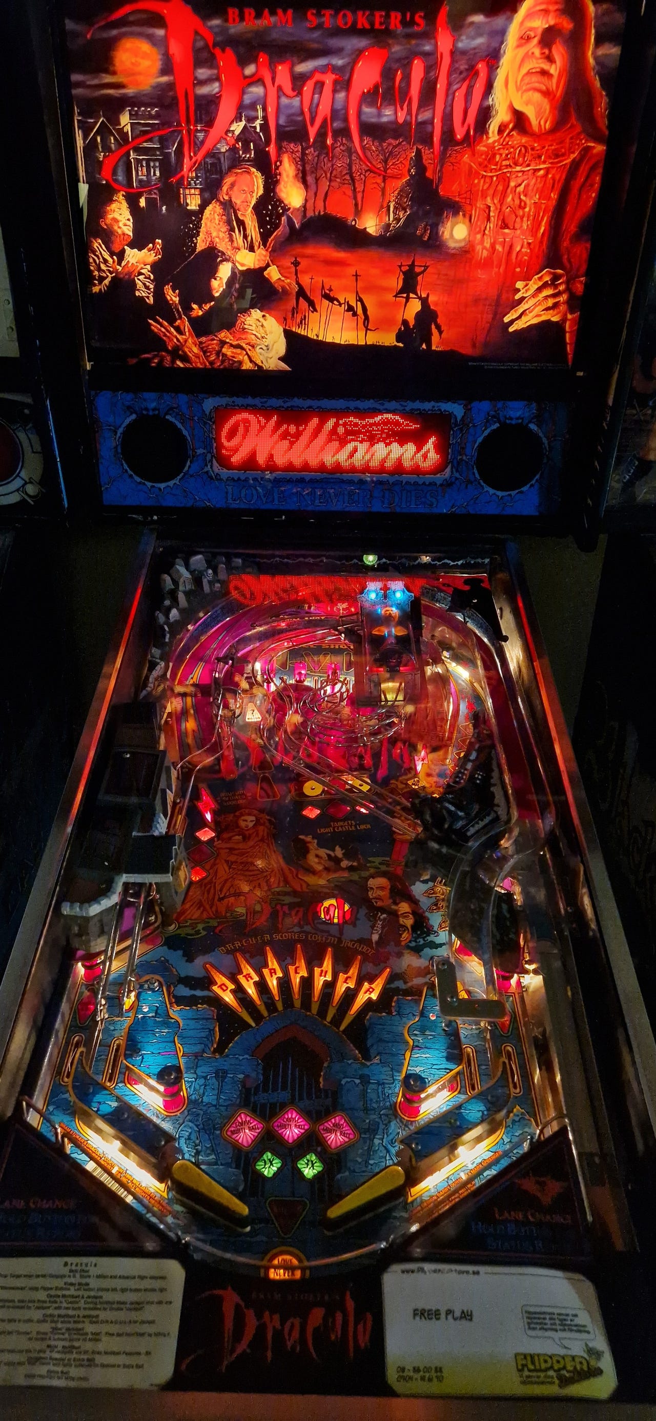 Dracula Bram Stoker's fra Williams Flipperspill | FINN-torget