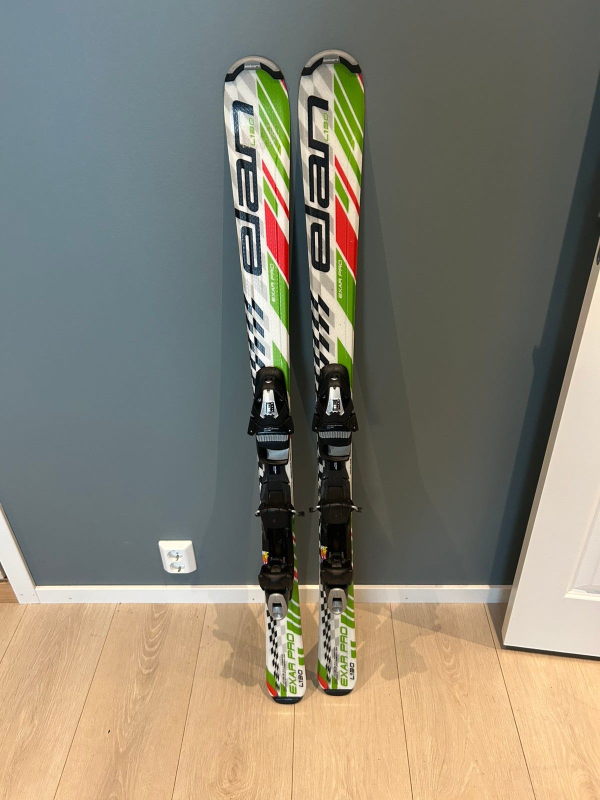 Elan alpinski til junior - Lengde 130 cm | FINN-torget