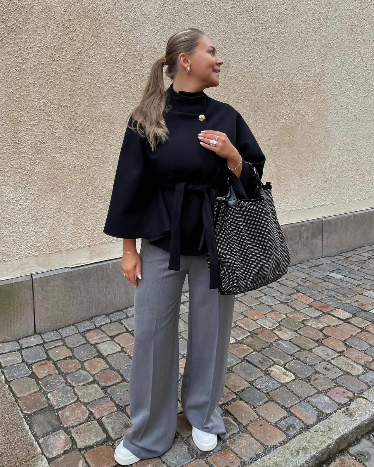 Poncho Blair Missäy. | FINN-torget